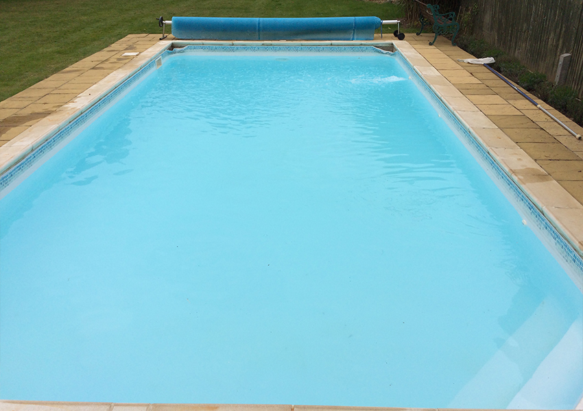 Swimming pool water treatment - Amanda Water Tech Inc.